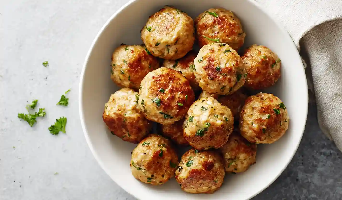 Easy Chicken Meatballs – Juicy, Light & Full of Flavor